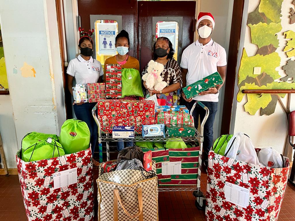 Hampers of Love – The EVA Foundation